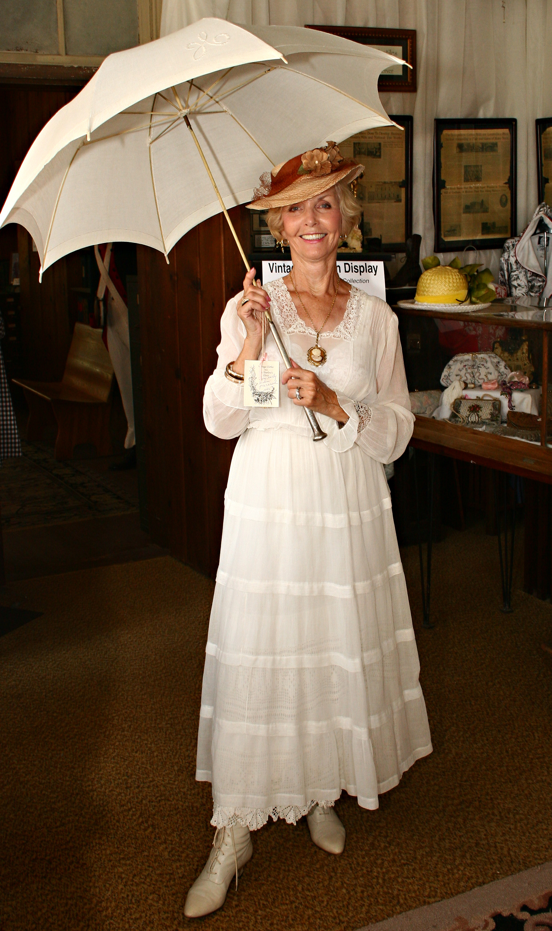 Textile Heritage Museum-Fashion Show-6-2006-Darlene Hagg-Volunteer ...
